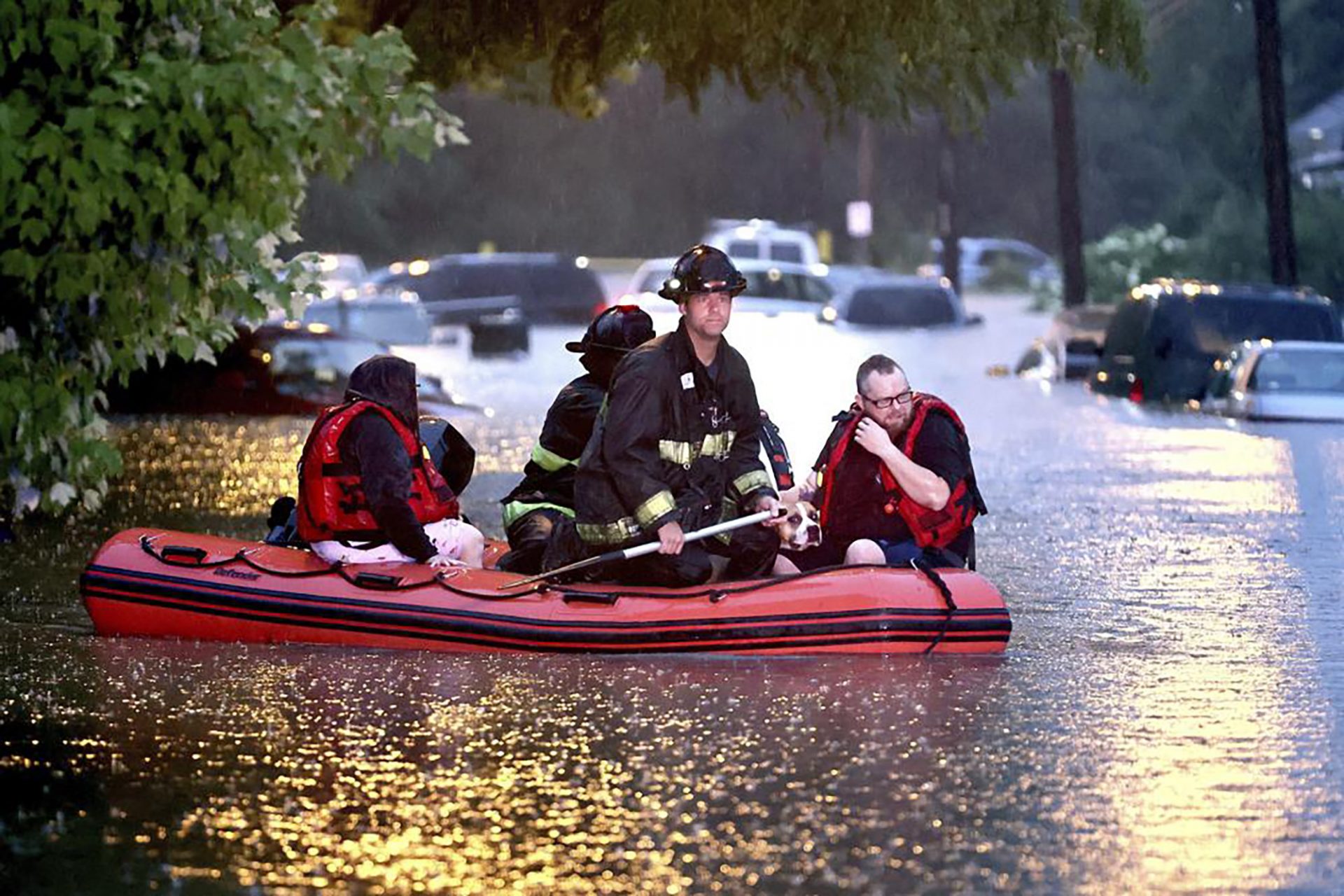 Deadly flash floods hit in Kentucky, Missouri, Illinois and Virginia ...
