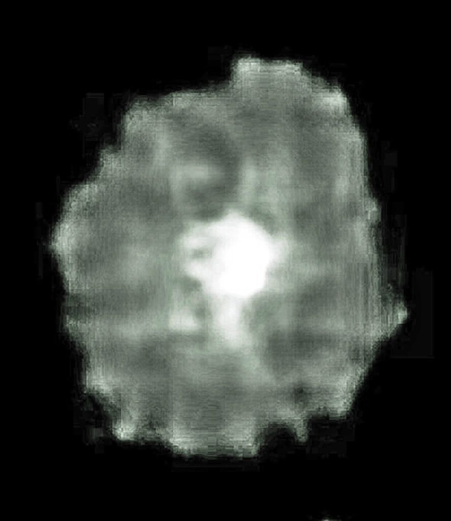 New Black-and-White Image of 3I/ATLAS Reveals Matching Structural ...