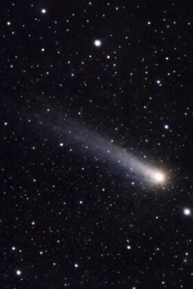 New Image of 3I/ATLAS Confirms Object Is Still Actively Shedding ...